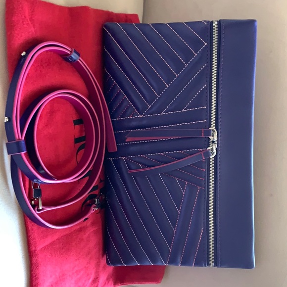 Carolina Herrera | Bags | Carolina Herrera Inro Clutchcrossbody Bag ...